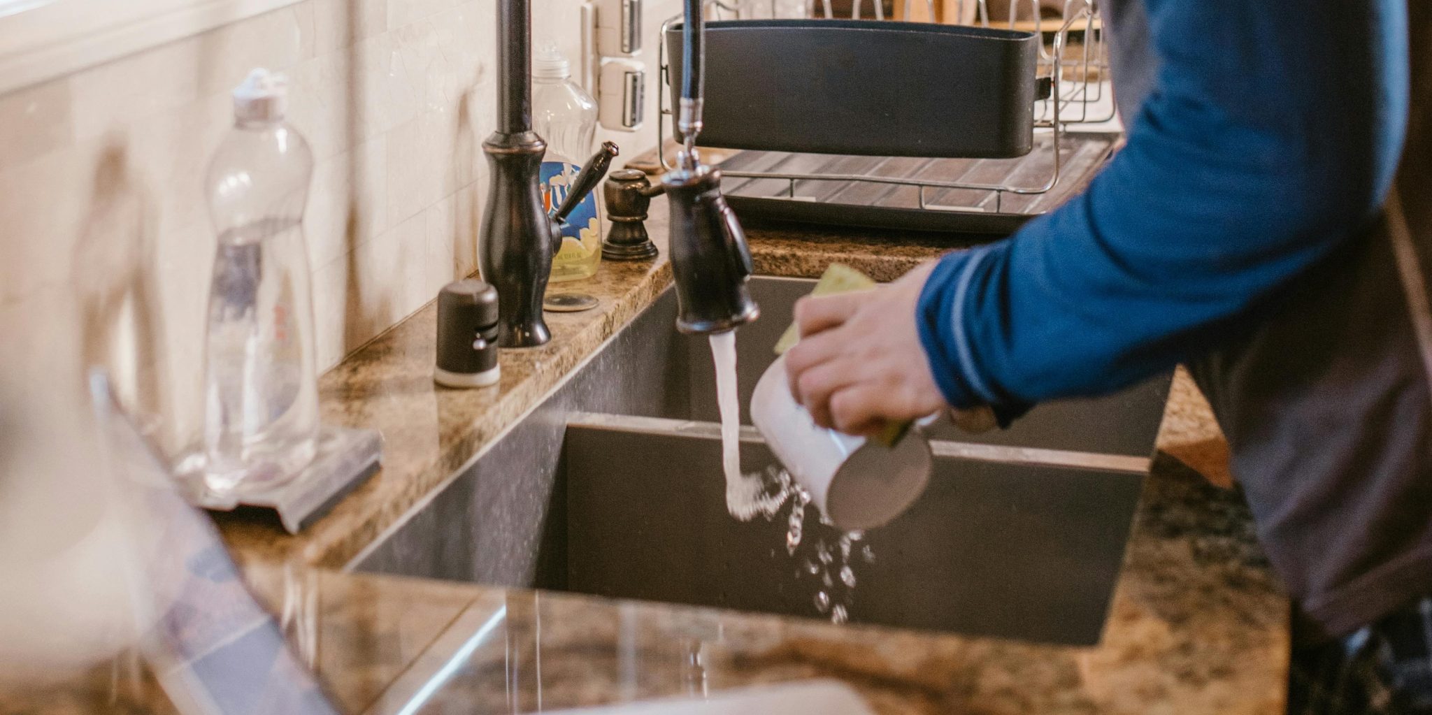 Guide To Work With Cleaning Contractor - Green Garden